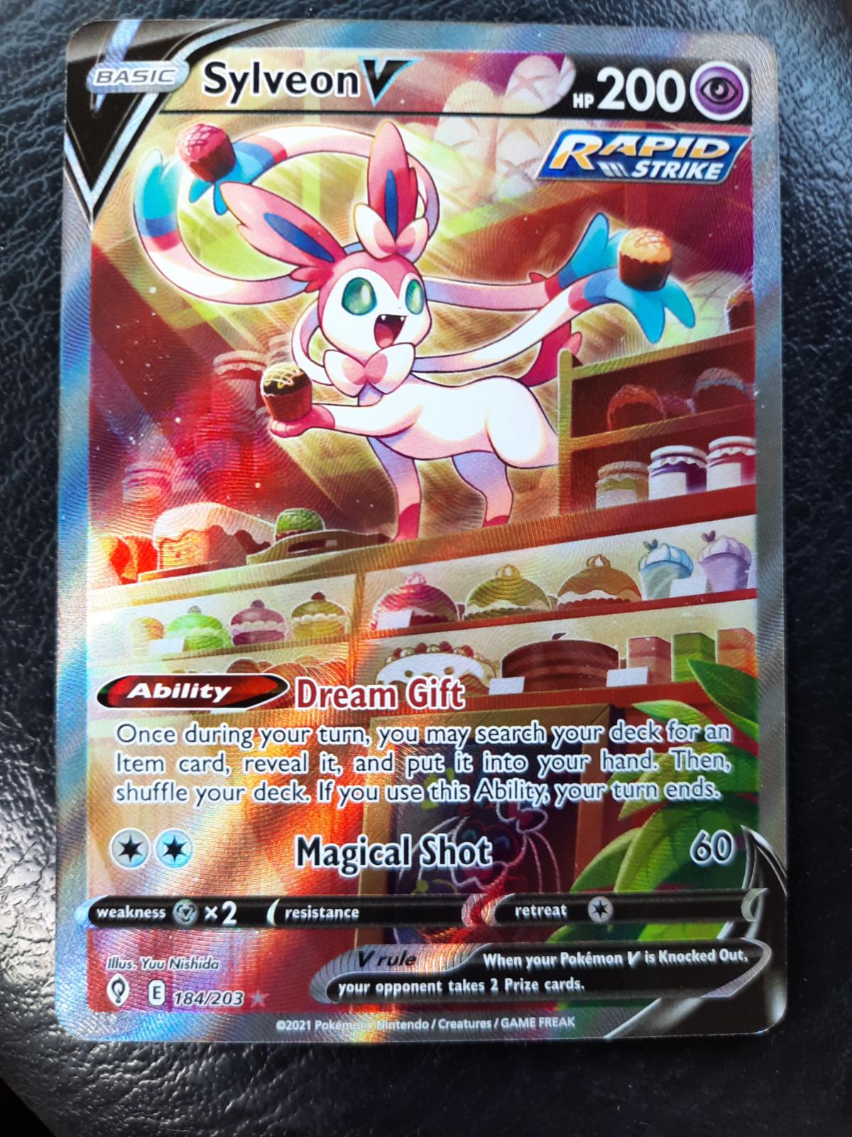 Sylveon V | Ungraded | Pokemon Evolving Skies