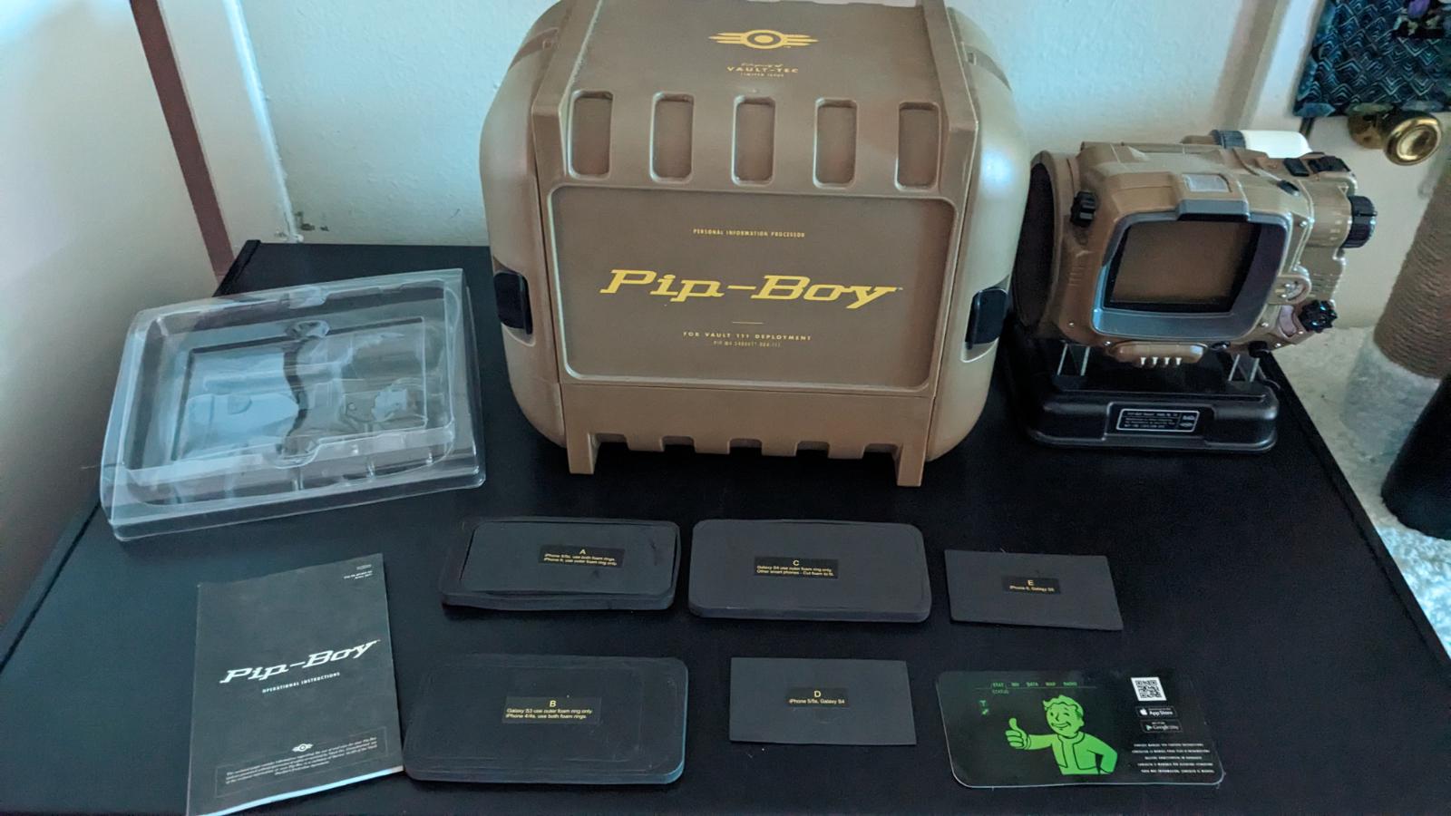 Fallout 4 Pip-Boy Edition | Item, Box, and Manual | Xbox One