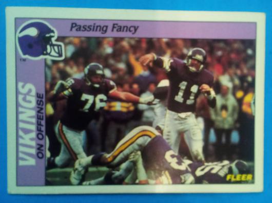 Passing Fancy Offense | Ungraded | 1988 Fleer Team Action