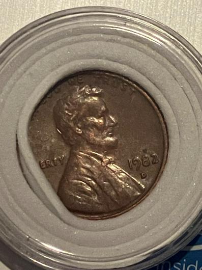 1982 D [SMALL DATE BRONZE TRANSITIONAL] | Ungraded | Lincoln Memorial Penny