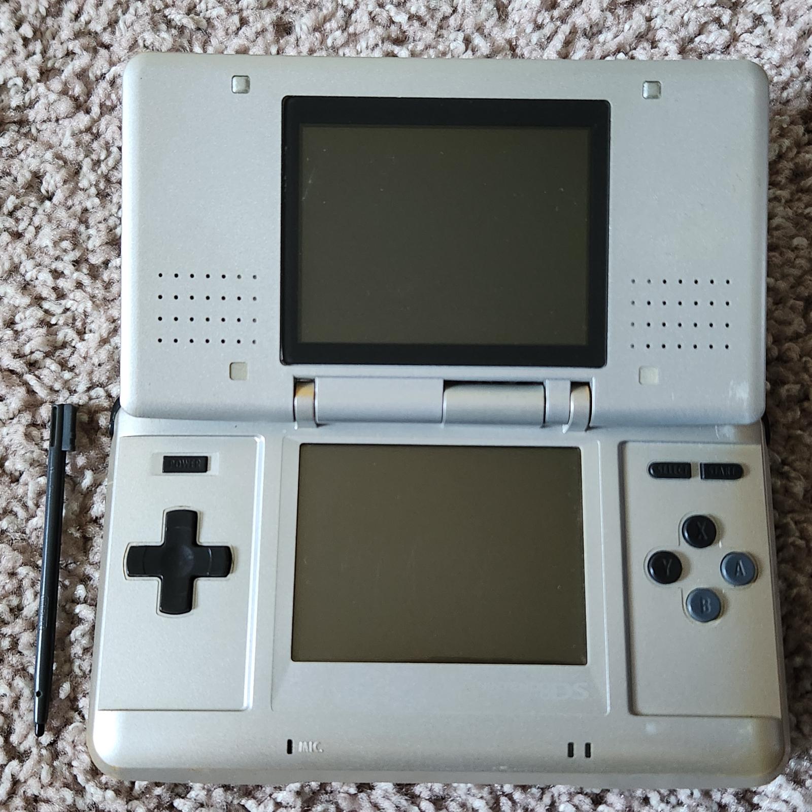 Platinum DS System | Item only | Nintendo DS