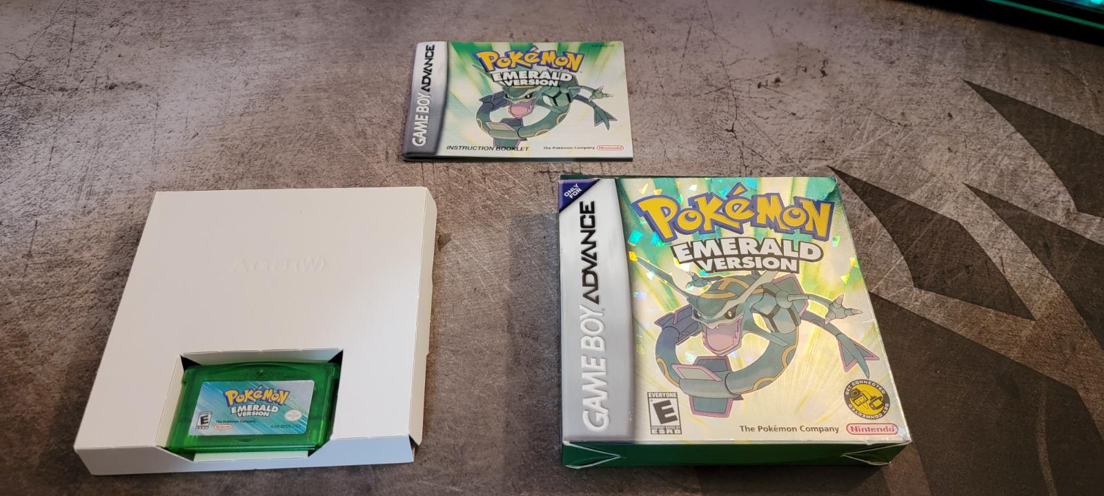Pokemon Emerald | Item, Box, and Manual | GameBoy Advance