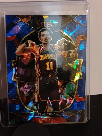 Trae Young [Blue Ice] | Ungraded | 2022 Panini Select