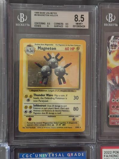 Magneton | Graded 9 | Pokemon Base Set 2