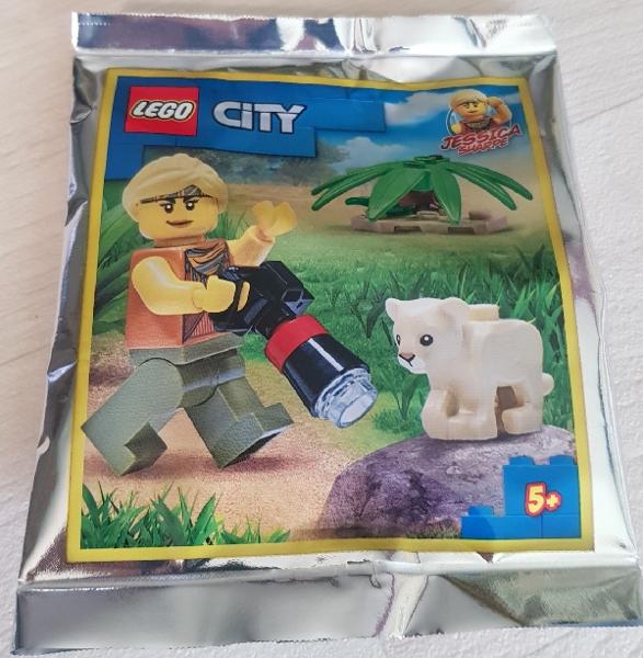 Jessica Sharpe with Baby Lion #952112 LEGO Set Prices | New, Boxed ...