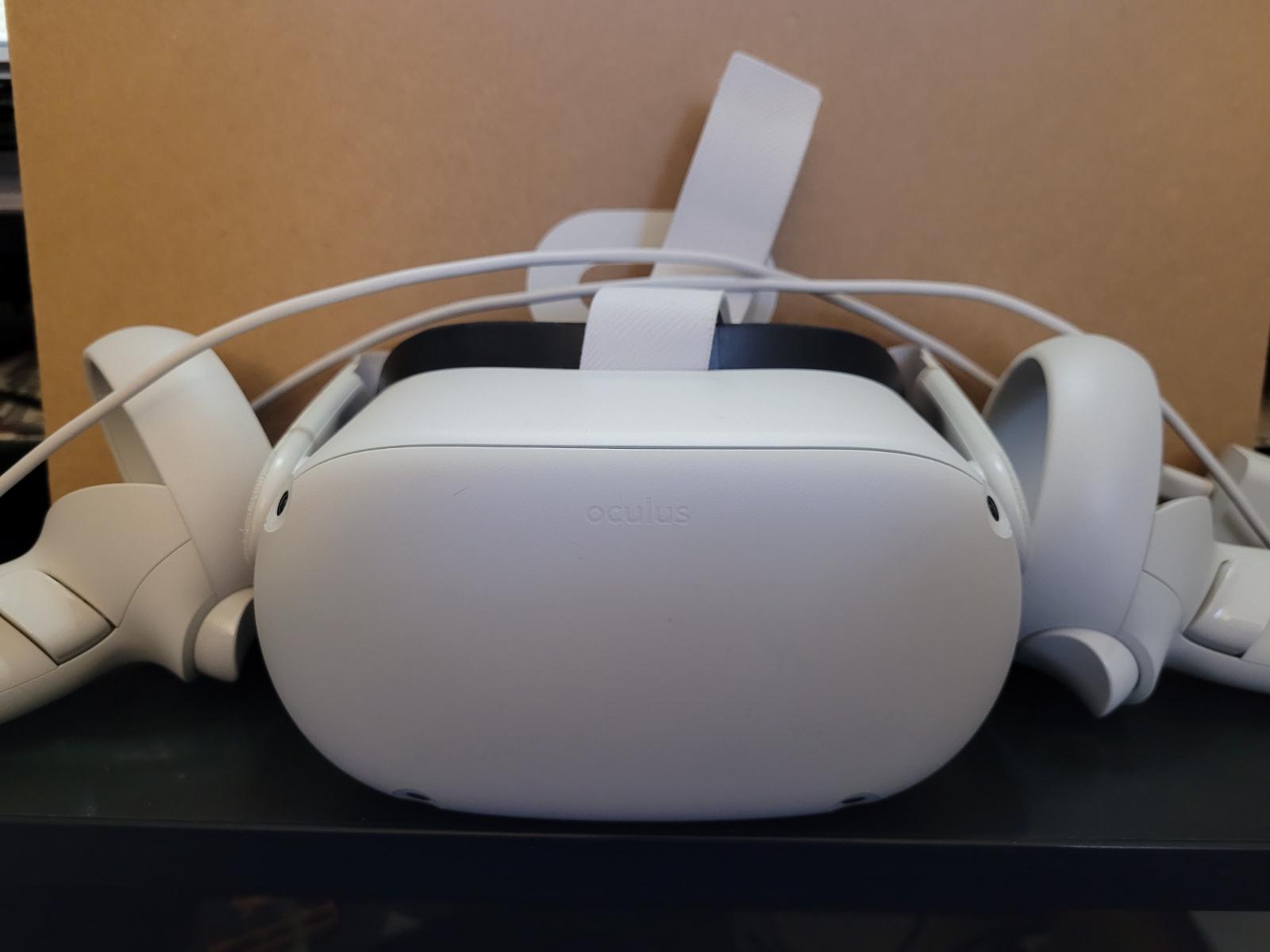 Oculus Quest 2 [128 GB] | Item and Box only | PC Games