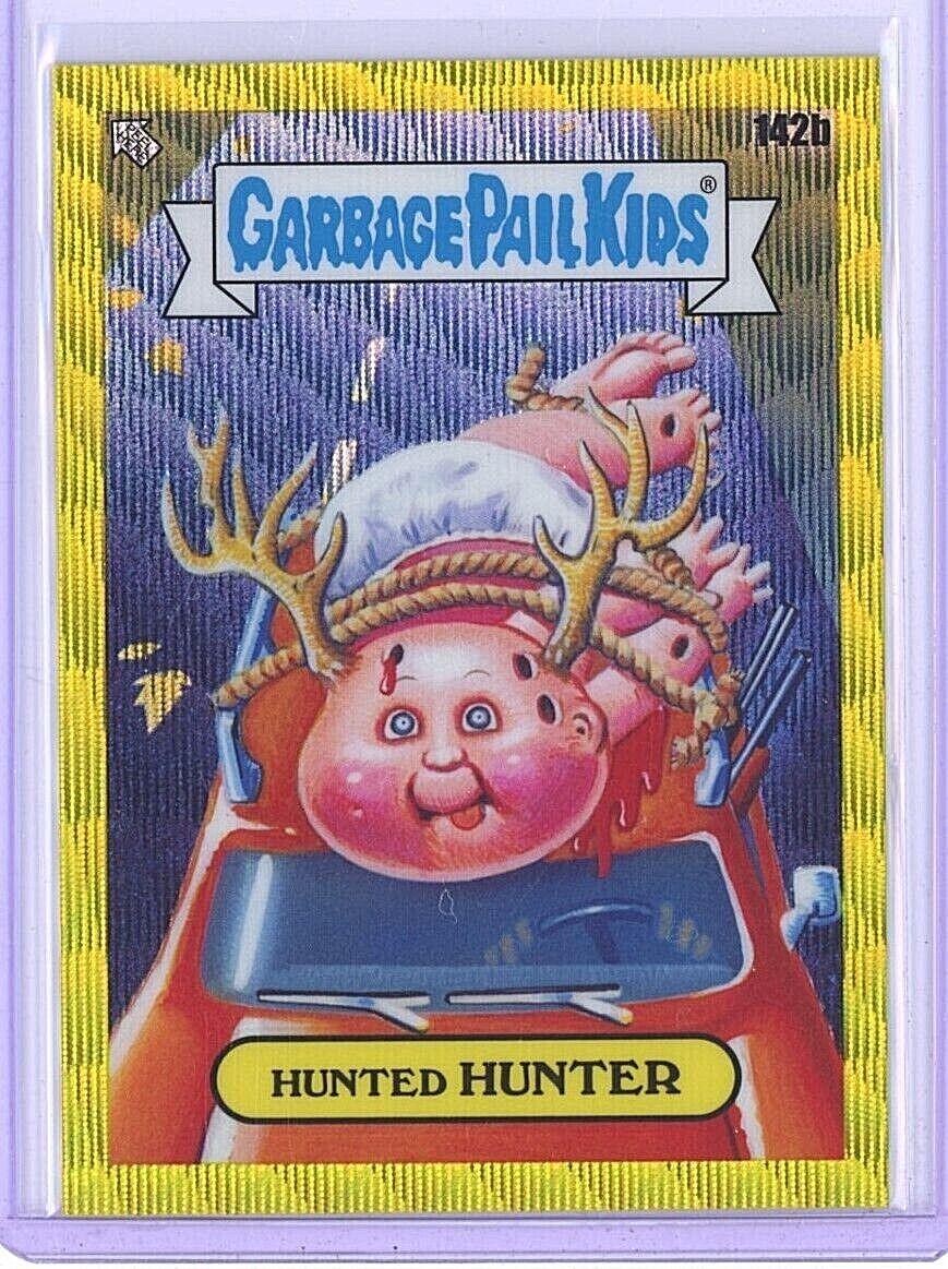 HUNTED HUNTER [Yellow Wave] #142b Prices | 2021 Garbage Pail Kids ...