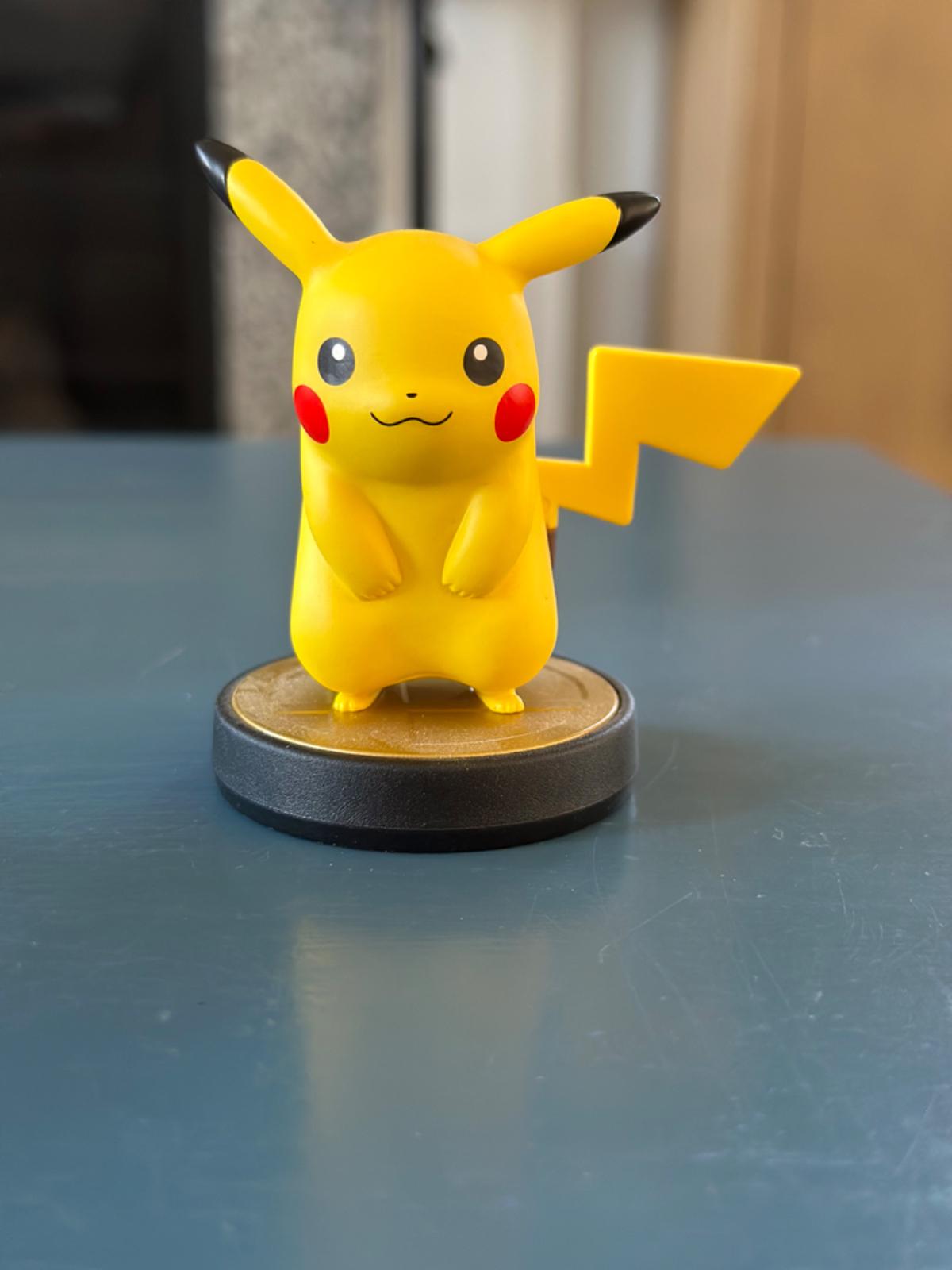 Pikachu | Item only | Amiibo
