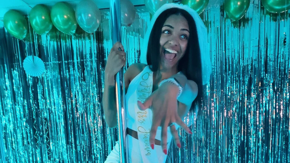 Cheers | 1.5hr Pole Dance Celebration