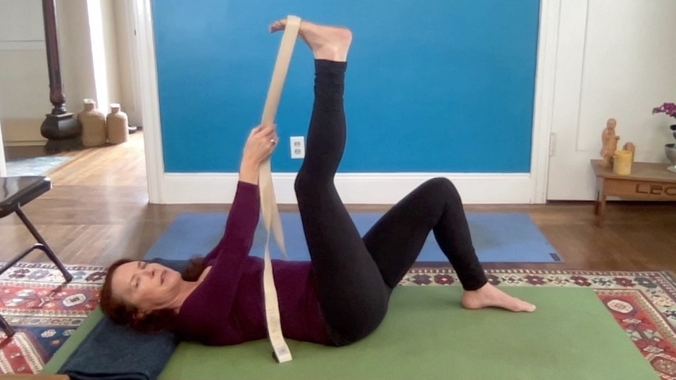 Fundamental: Hamstring Lengthening Sequence - 15 Min
